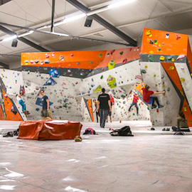 Bloc NO LIMIT Boulderhalle Leipzig | Klettermafia